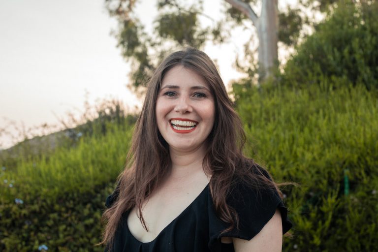 Showrunner Ali Schouten Talks “Grounded But Weird” ‘iCarly’