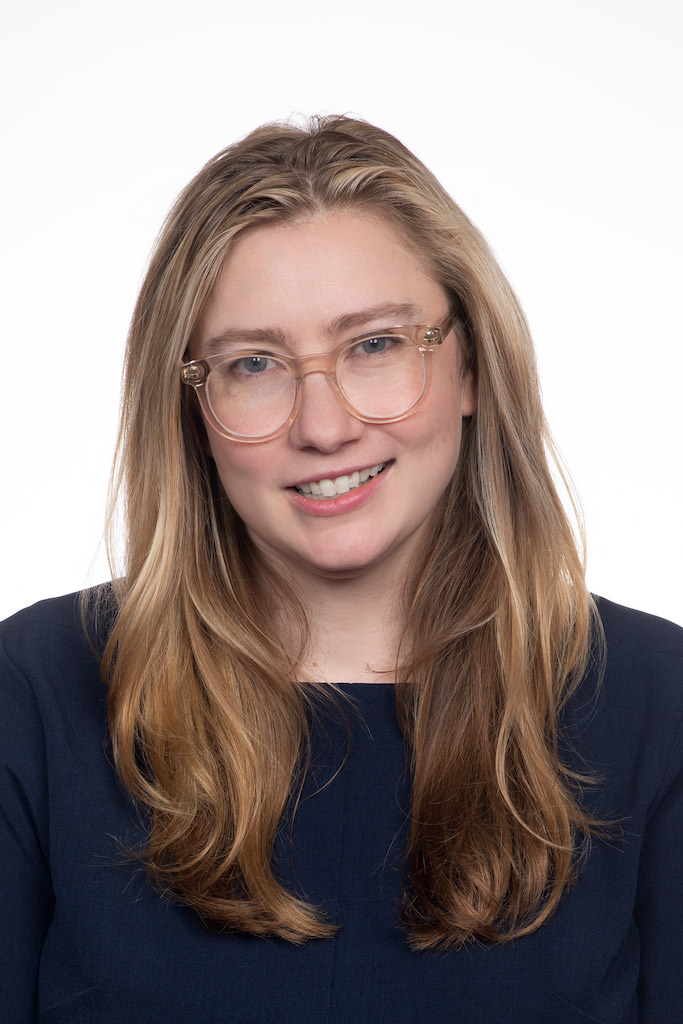 “Raw & Absurd” How Showrunner Elizabeth Meriwether Describes ‘The Dropout’